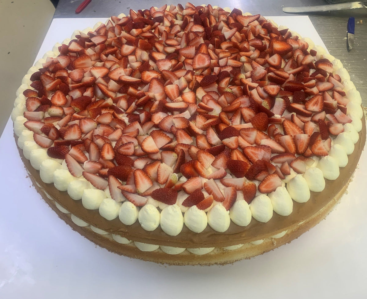 Giant Vanilla Strawberry and Cream Sponge – Gerbino's Italian Bakery
